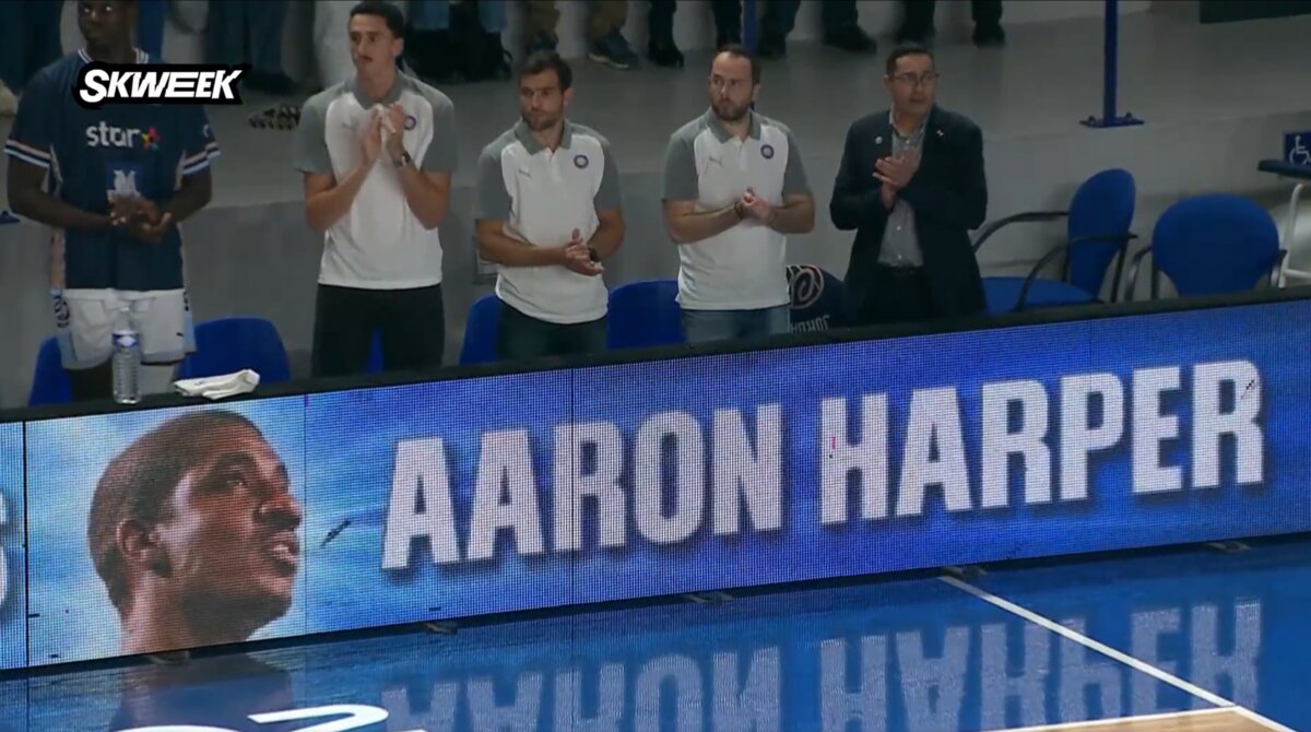 [Vidéo] Le vibrant hommage de la Halle Vacheresse à Aaron Harper - BeBasket