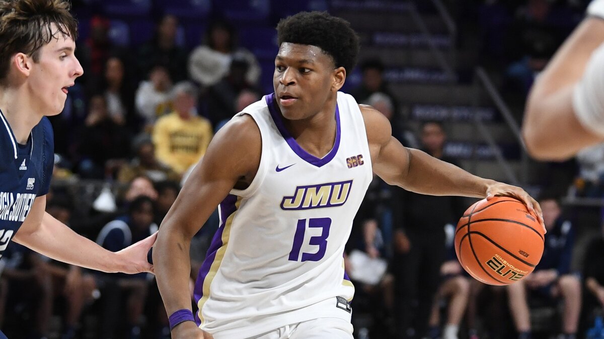 Chimezie Offurum, nouveau ailier fort de Chartres - BeBasket