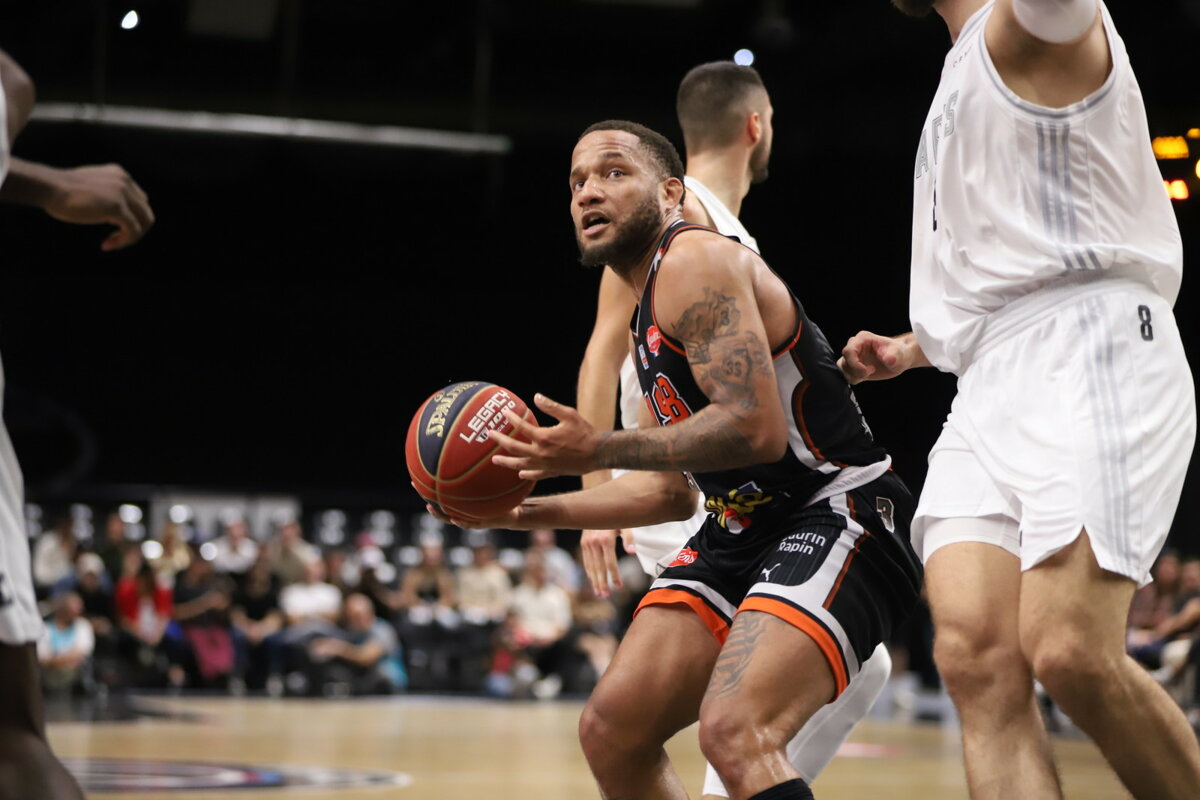 DeVante' Jones, vexé d'être hors course pour le titre de MVP, se venge sur Limoges - BeBasket