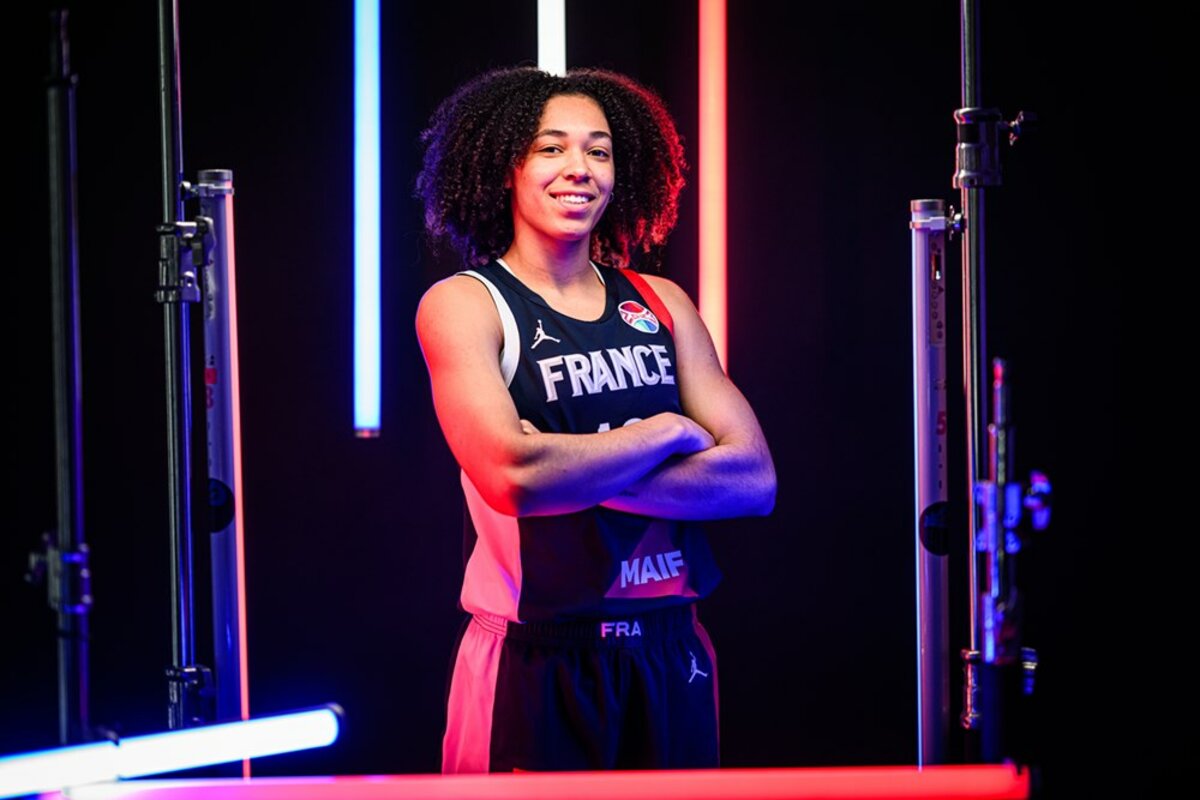 Janelle Salaün, la révélation Bleue de l'Euro 2023 ? - BeBasket