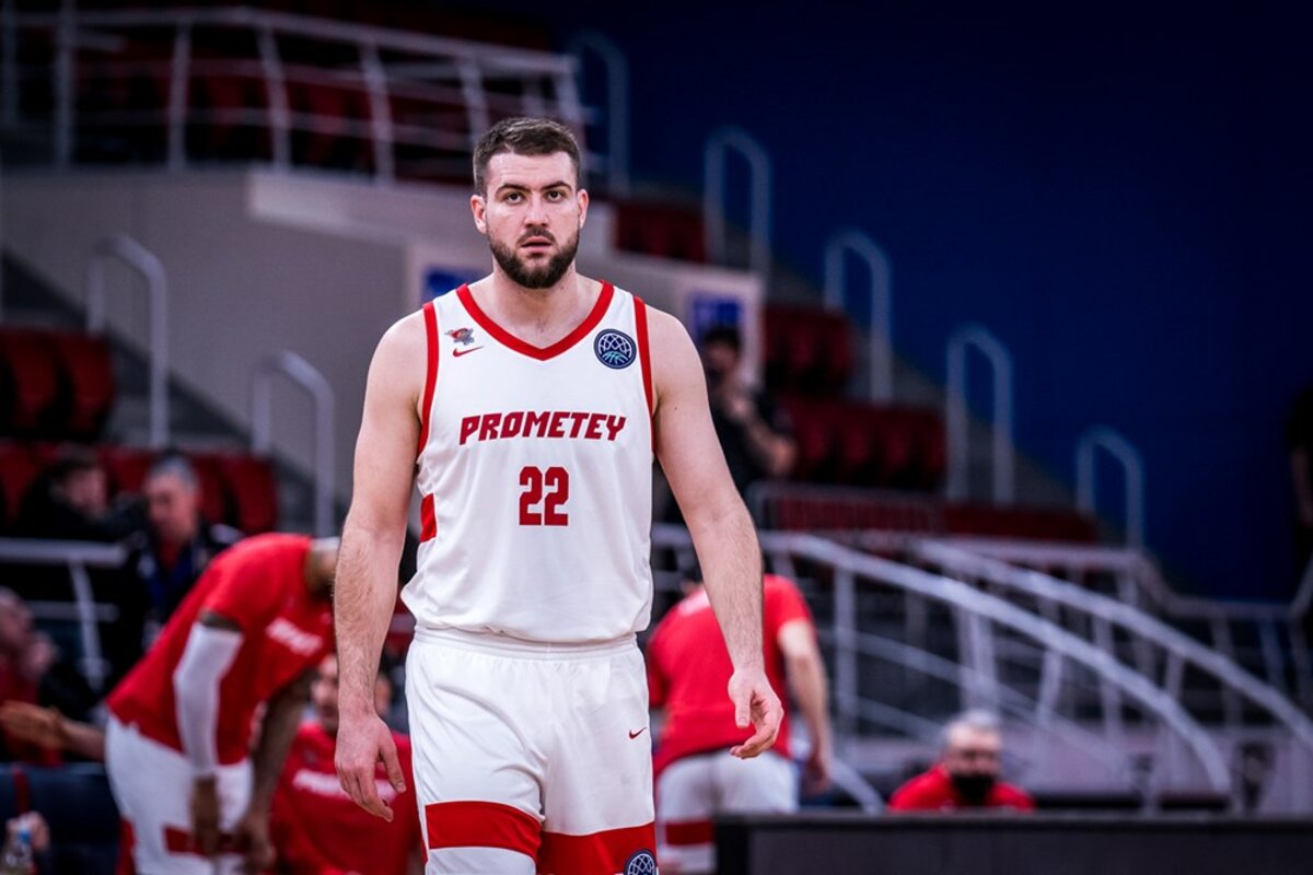 Viacheslav Petrov de retour à Antibes - BeBasket