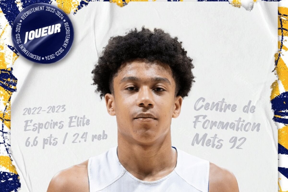 Ylan Esso Essis signe son premier contrat professionnel avec les ...