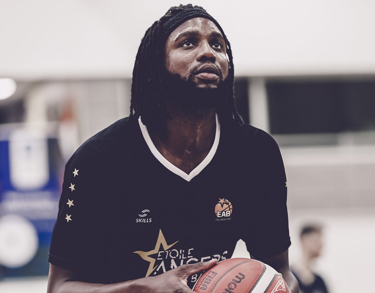 Ywen Smock en renfort à Caen - BeBasket