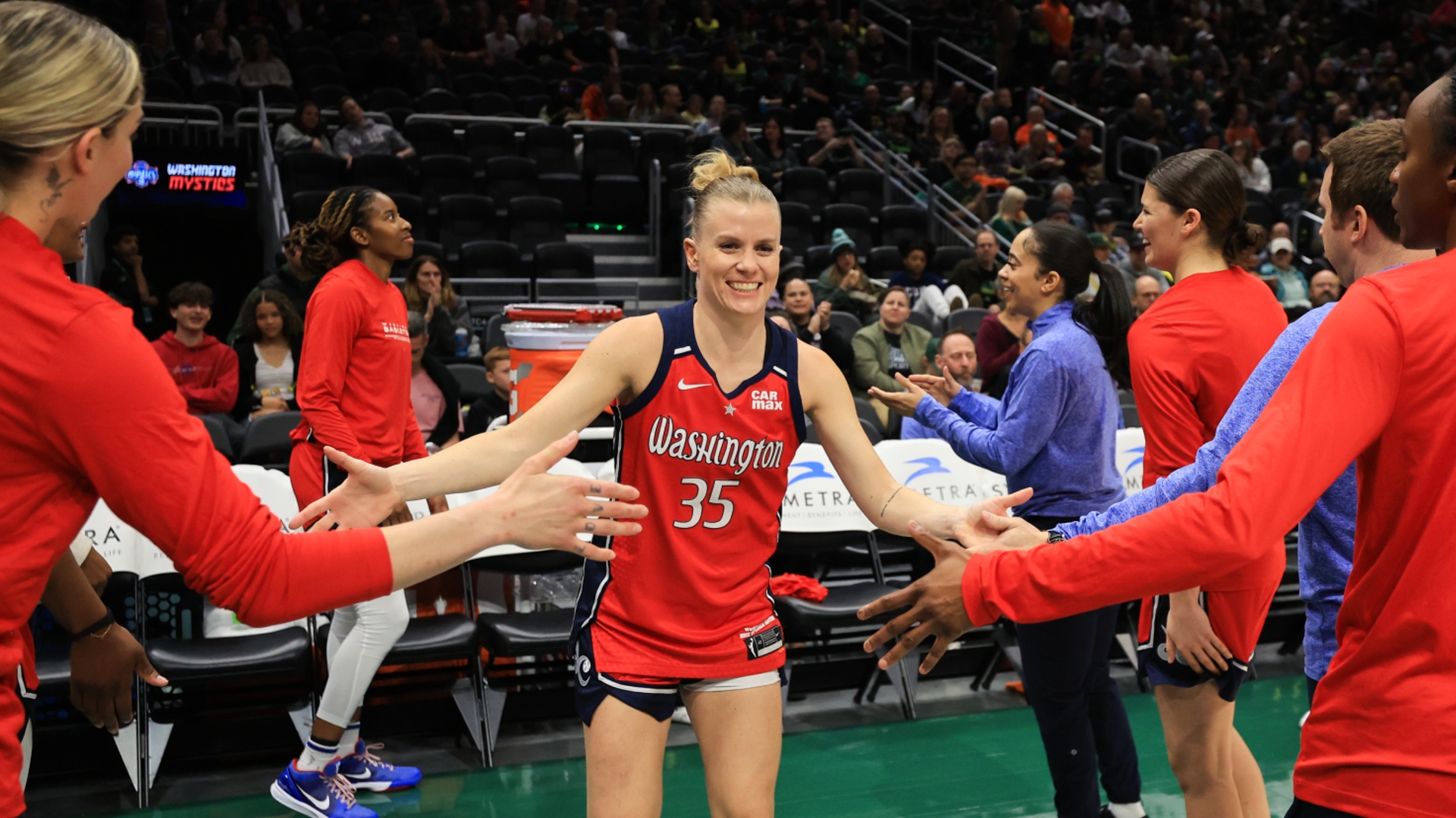 Caitlin Clark trop forte pour Julie Vanloo et les Washington Mystics ...