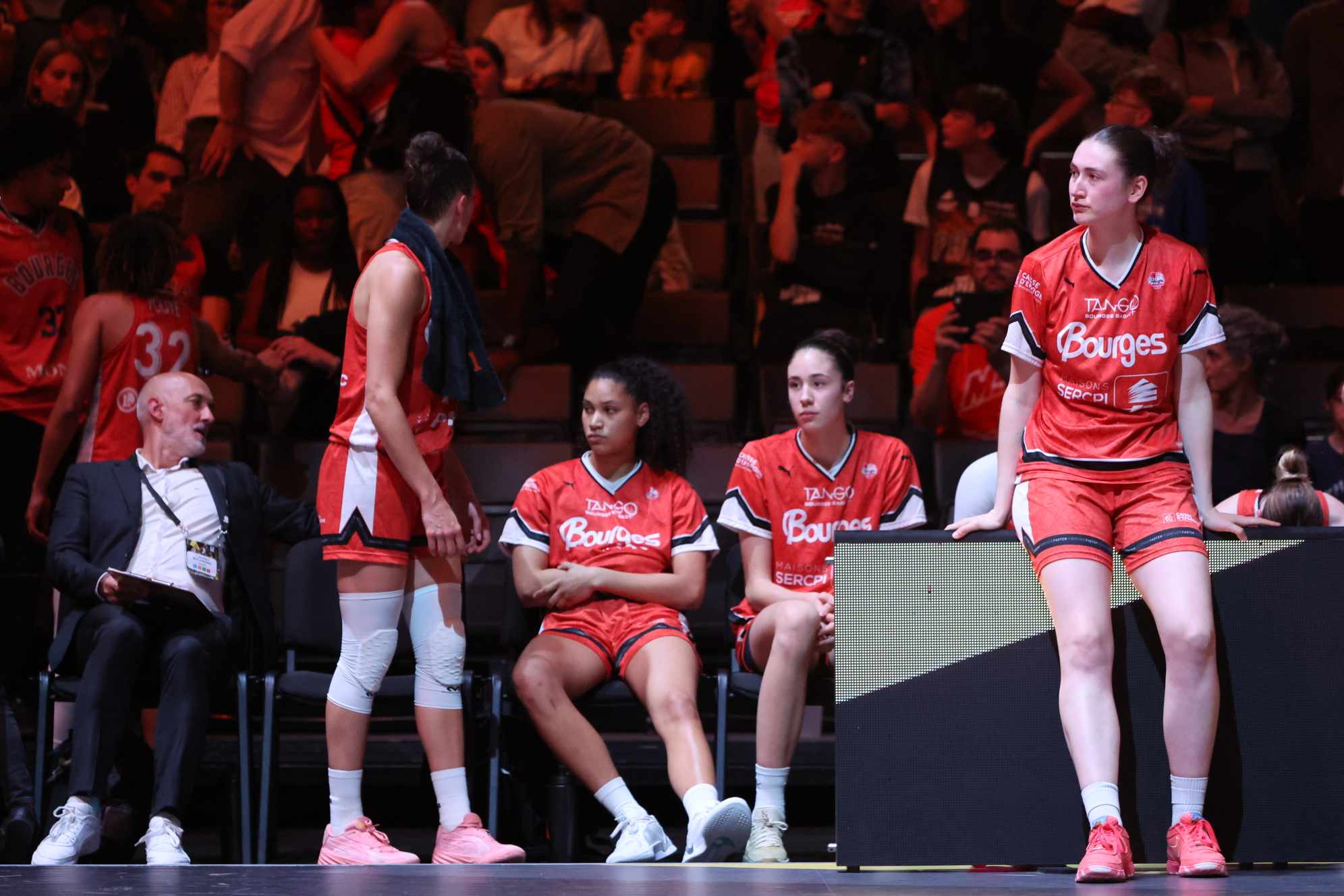 Bourges a tout gâché : "On concourait pour trois titres et on en a eu zéro..." - BeBasket