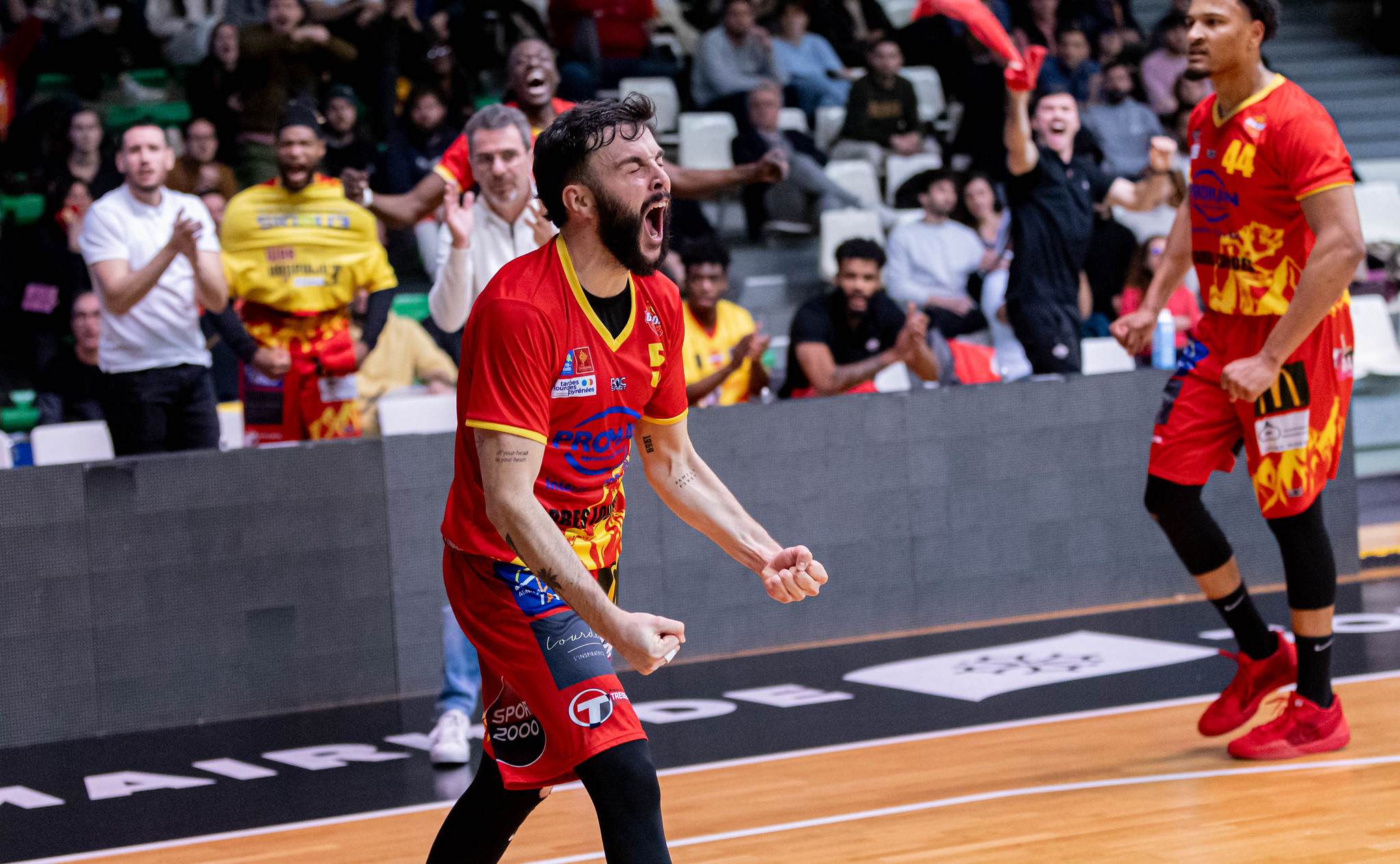La folie caennaise, Tarbes-Lourdes va au bout de son idée, Andrézieux a ...