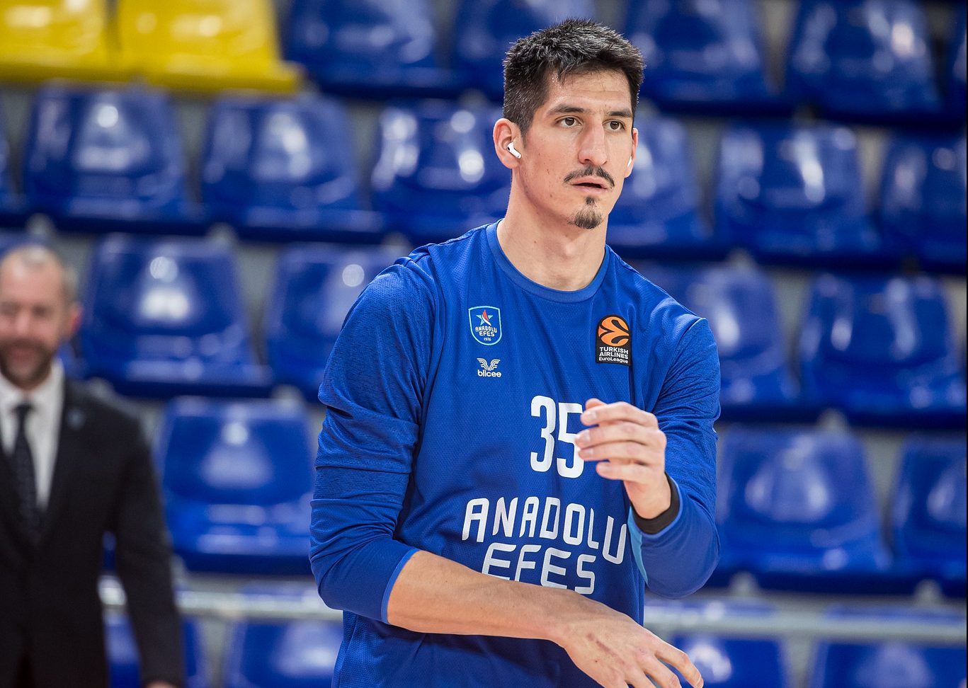 Paris pourrait s'offrir l'ailier de l'Anadolu Efes, Derek Willis - BeBasket
