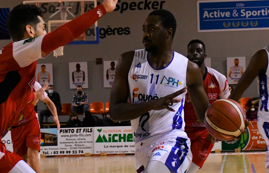 Arsone Mendy à l'essai à Palencia, en Espagne - BeBasket