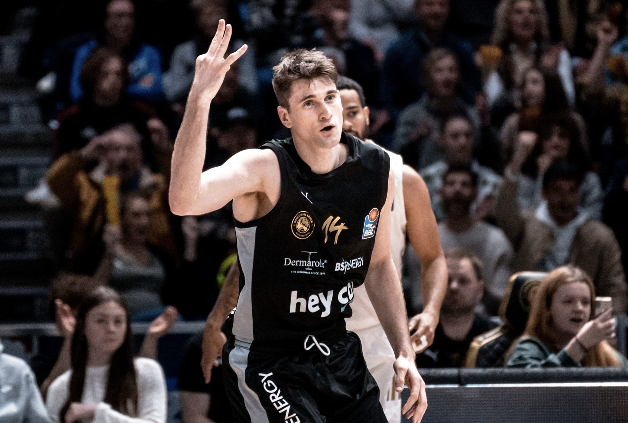 L’aventure entre Paris et Dustin Sleva bientôt terminée ? - BeBasket