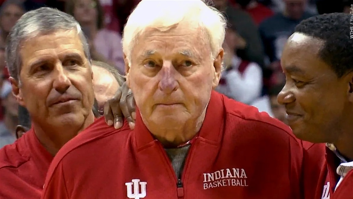 Légende du coaching, Bob Knight est décédé à l'âge de 83 ans - BeBasket