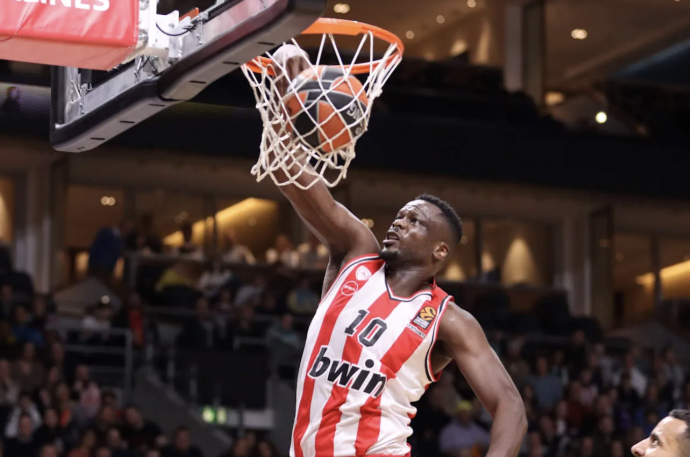 Moustapha Fall (25 d'évaluation) et l'Olympiakos éteignent l'Alba ...