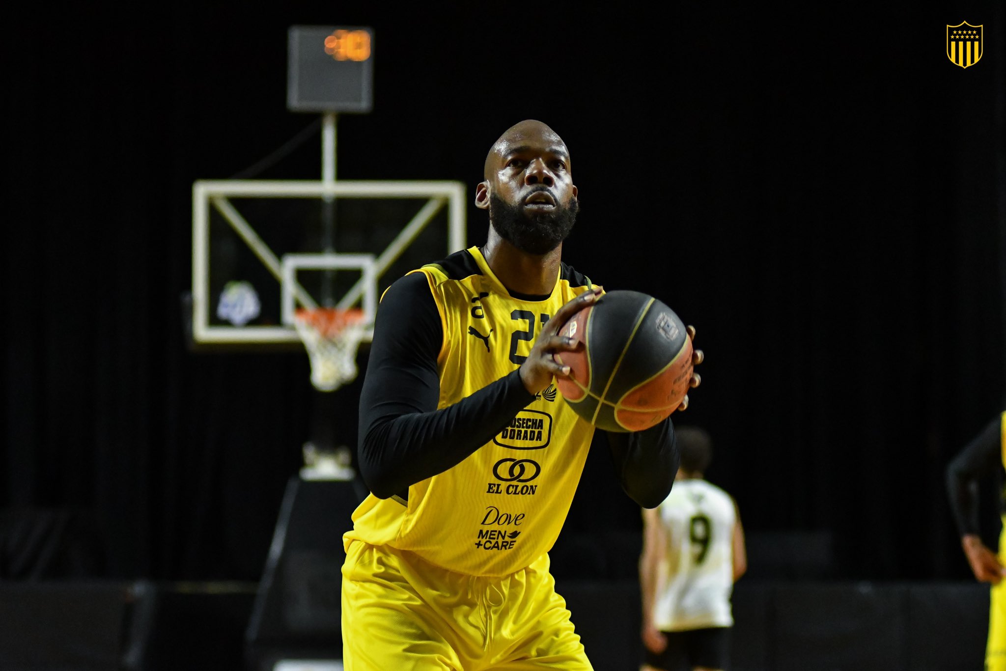 Charles Thomas passe de Nantes à l'Uruguay - BeBasket