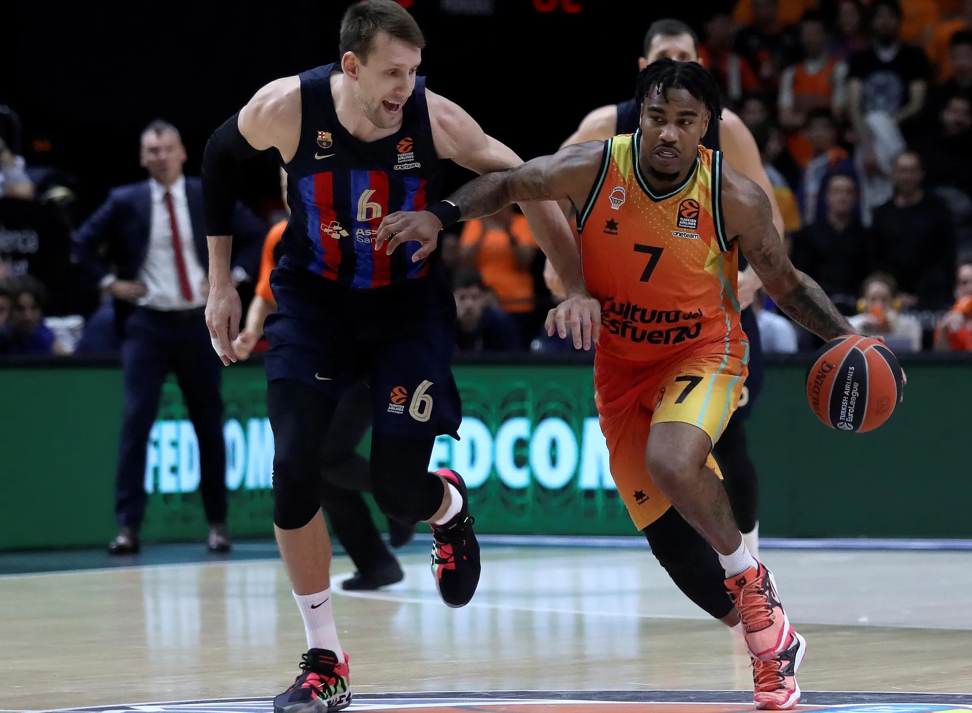 EuroLeague is the new Pro B : cinq équipes se partagent la tête - BeBasket
