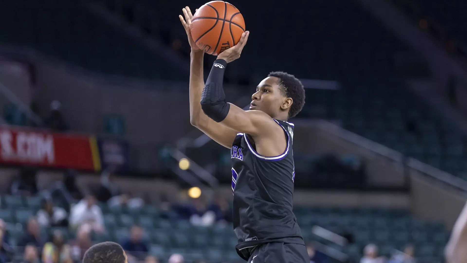 Marcus Hammond, le meilleur marqueur du championnat suisse, en approche ...