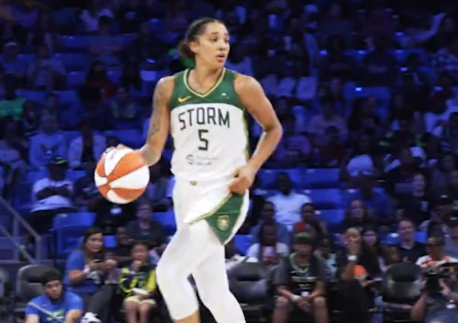 Gabby Williams et Seattle renversent le duel franco-français face à Lou ...