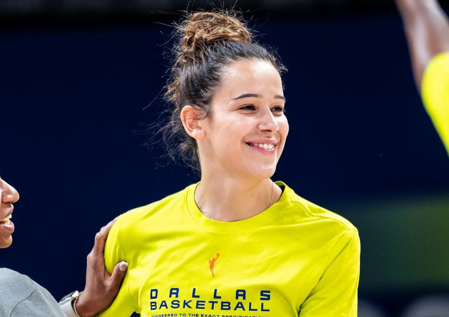 Lou Lopez Sénéchal renonce à sa saison en WNBA avec Dallas - BeBasket