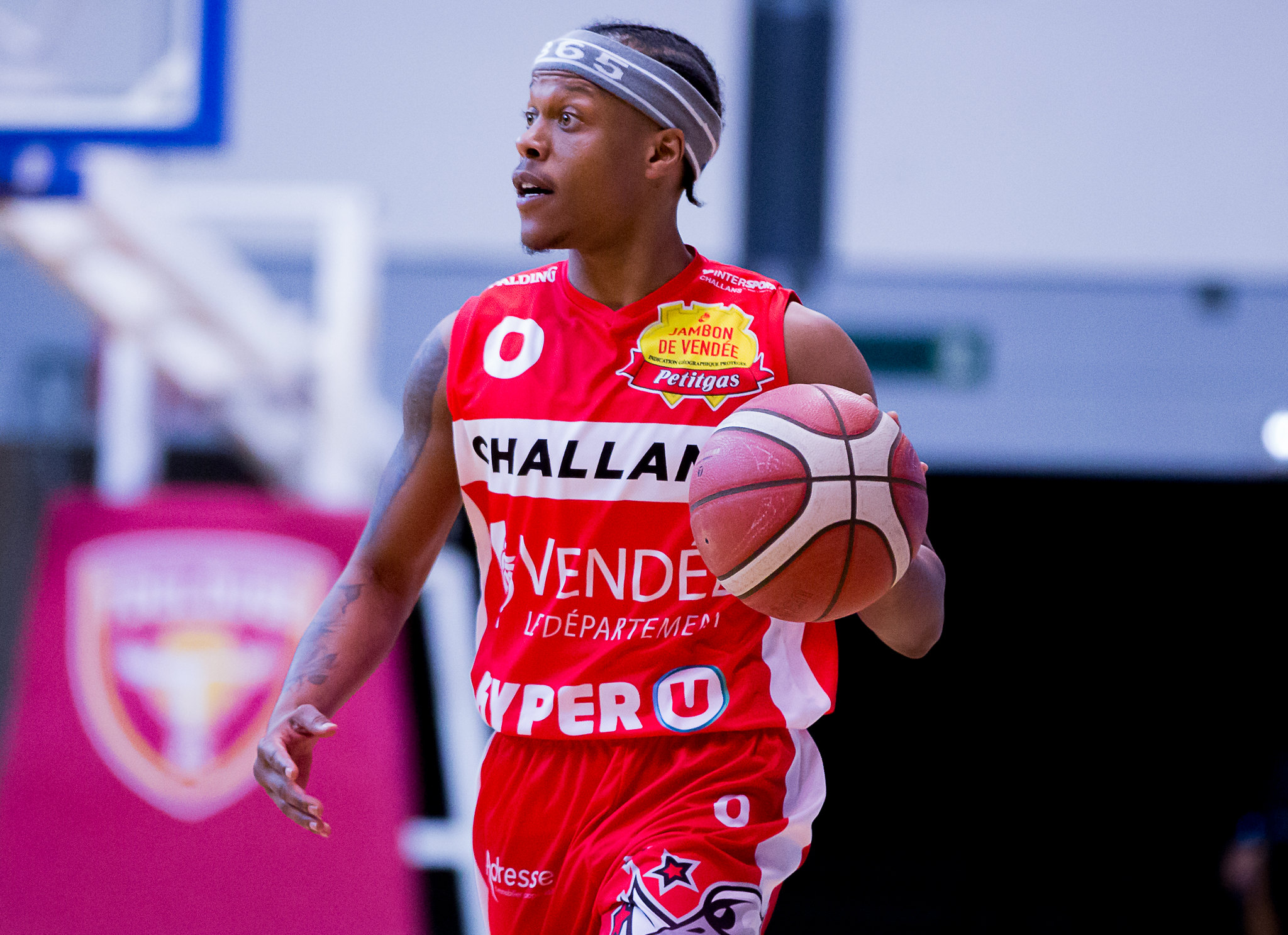 Ancien meilleur marqueur de NM1, Devon Thomas est le nouveau meneur de ...