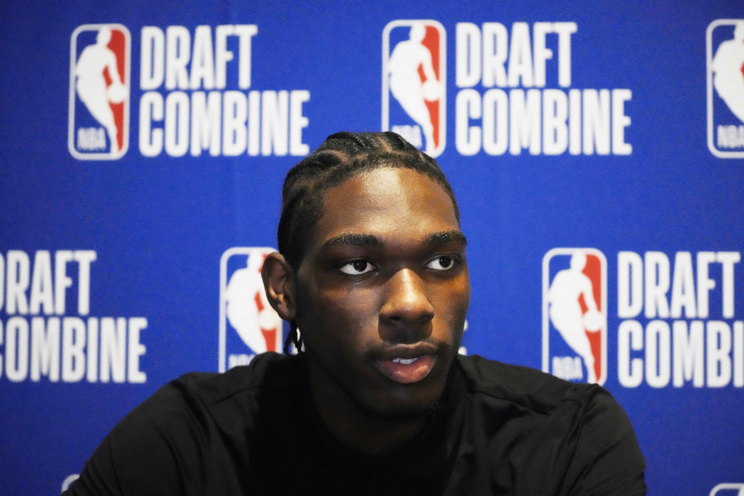 Rasheer Fleming rejoint les Suns au 31e rang de la Draft NBA 2025 ...