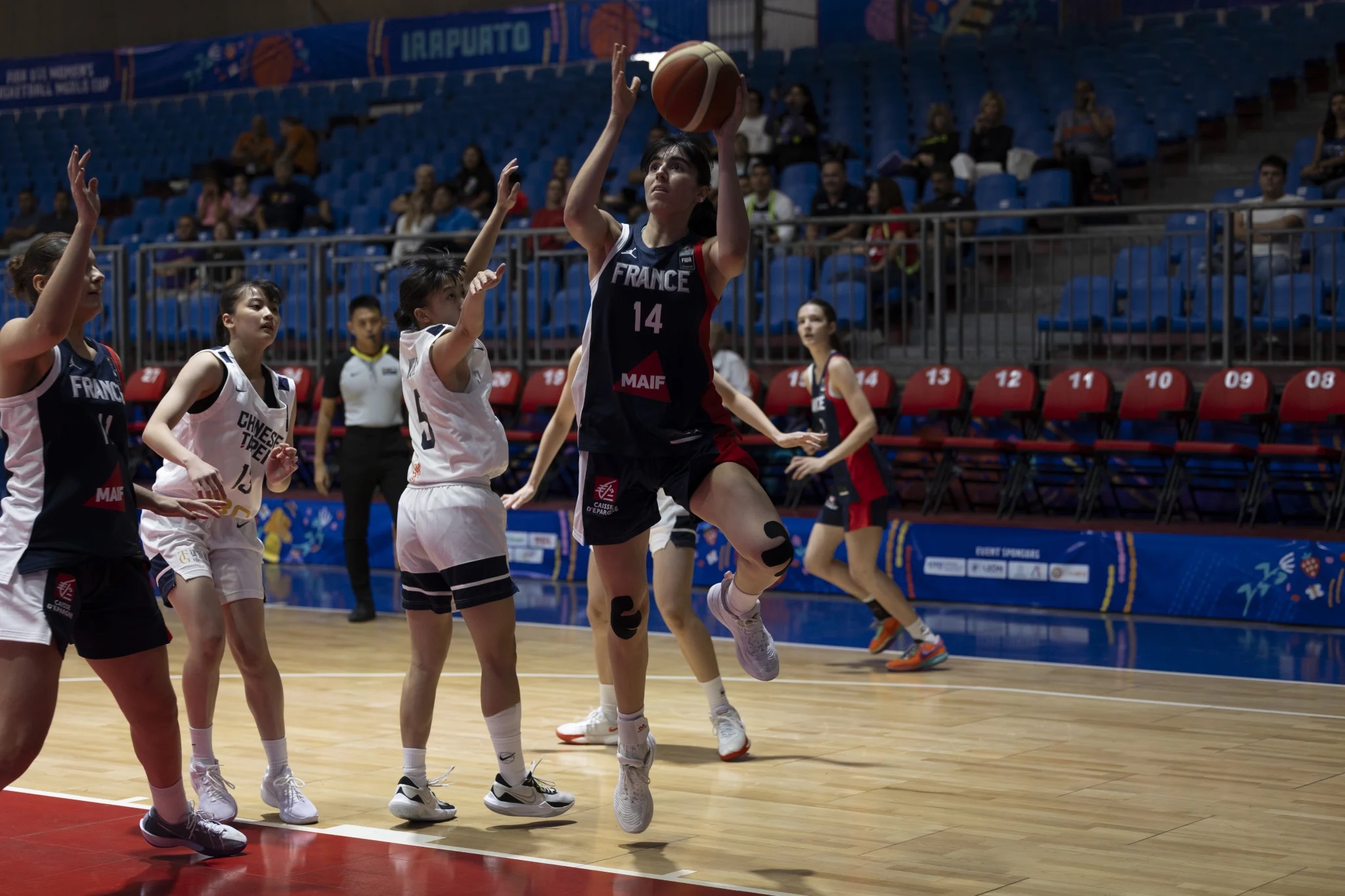 L'équipe de France U17 féminine débute sa Coupe du monde en douceur face à Taïwan - BeBasket