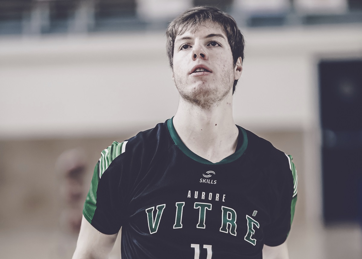 Tours attire Hugo Bequignon et Collin Turner - BeBasket