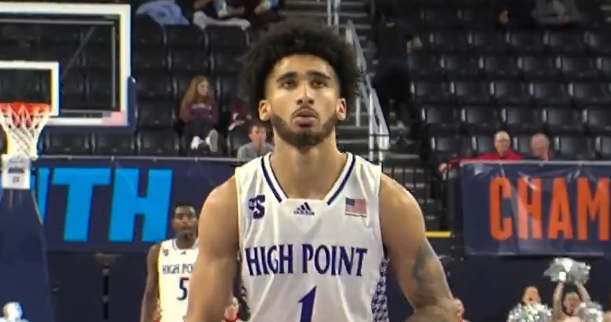 Kezza Giffa entre sur le portail des transferts de la NCAA, Noah ...