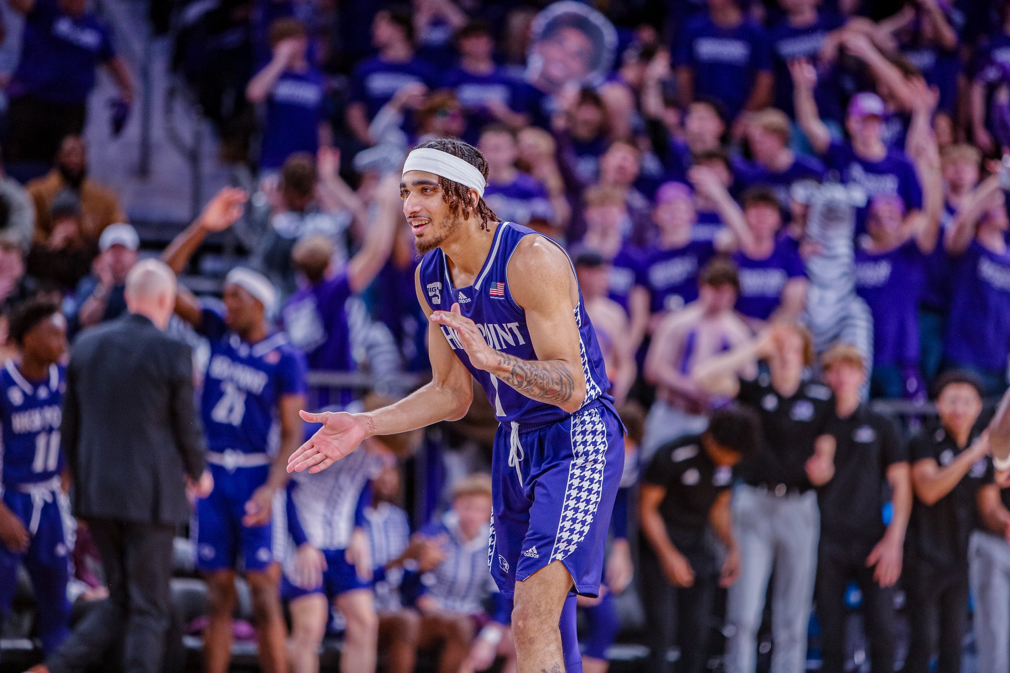 Maxime Raynaud record, Kezza Giffa toujours aussi saignant - BeBasket