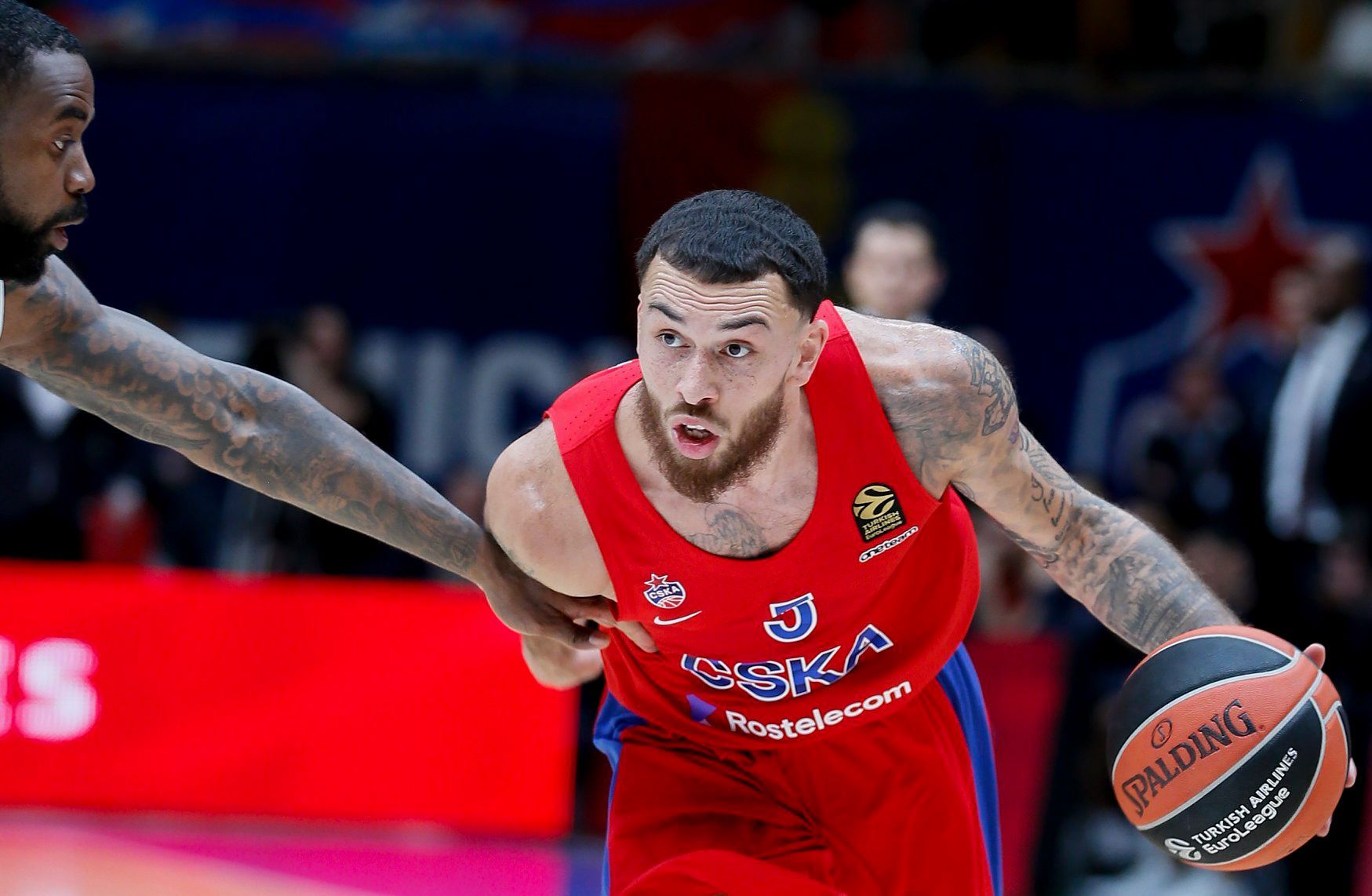 La signature de la décennie : Mike James est officiellement Monégasque ...