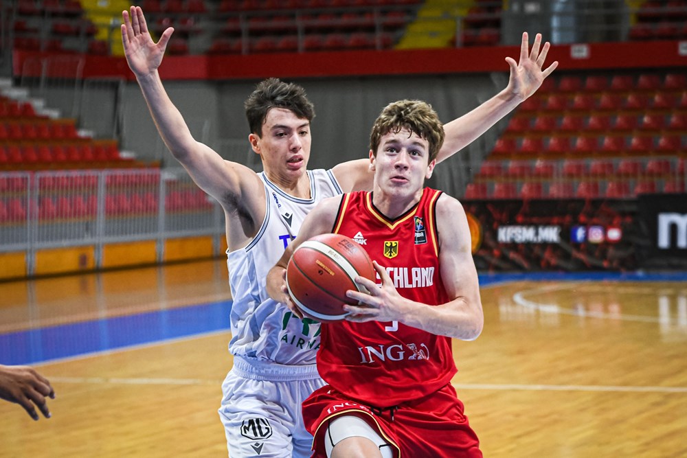 Le Franco-Allemand Mathieu Grujicic rejoint le FC Barcelone - BeBasket