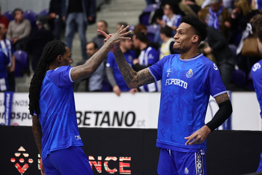 Cleveland Melvin officiellement à Cholet : "Sa polyvalence sera ...