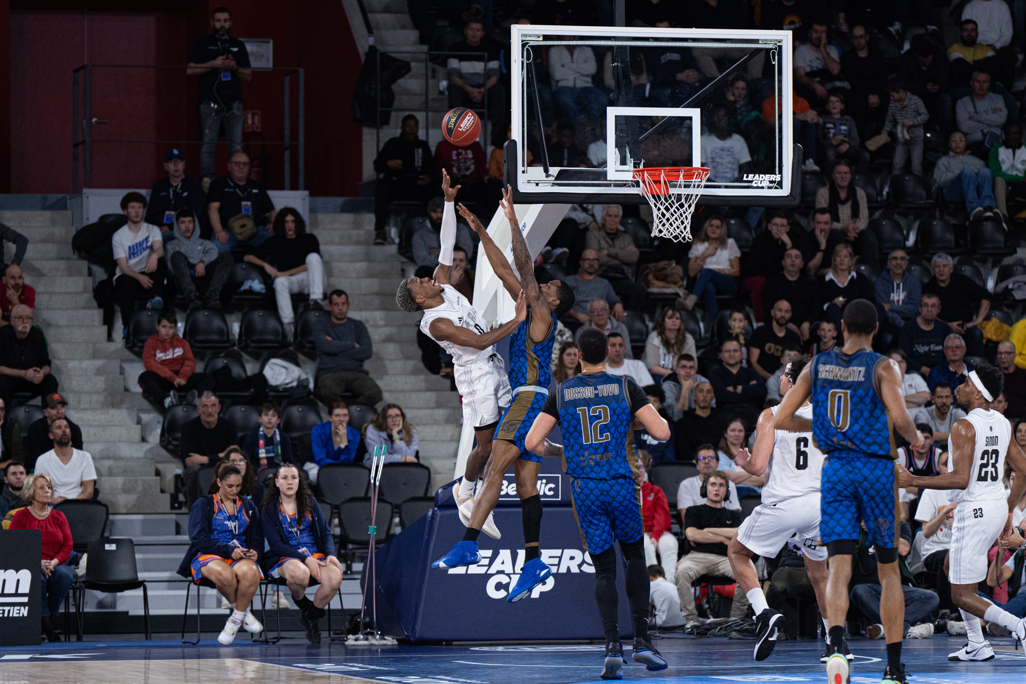 Paris survit à la bravoure de Saint-Quentin - BeBasket