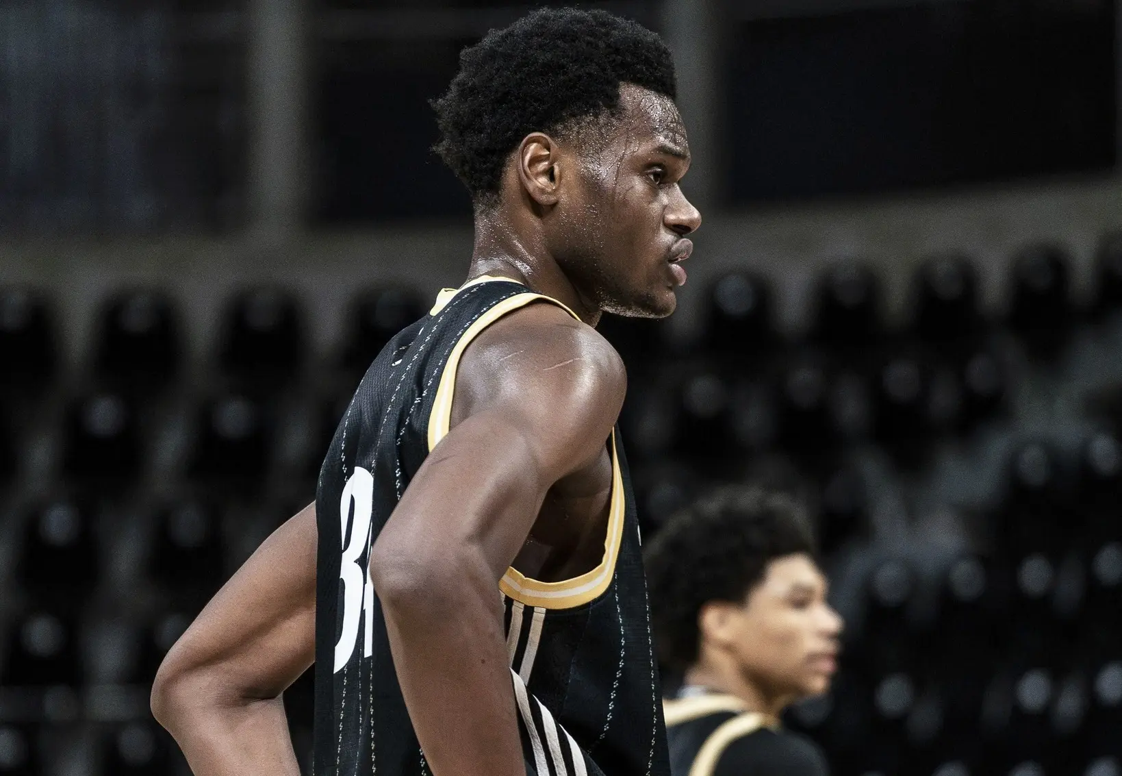 Paul Mbiya explose le record de rebonds de la saison en Espoirs - BeBasket