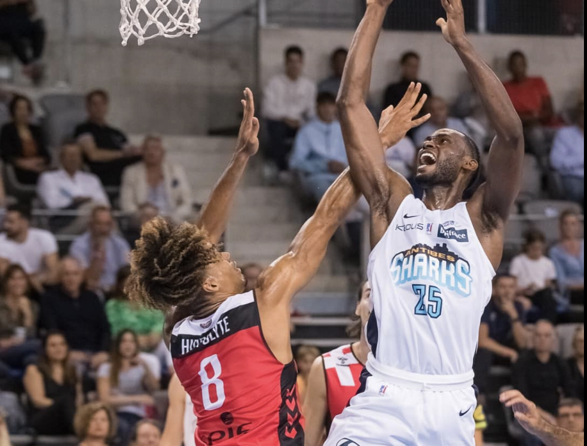 Saint-Chamond tient sa première recrue avec Roger Moute A Bidias - BeBasket