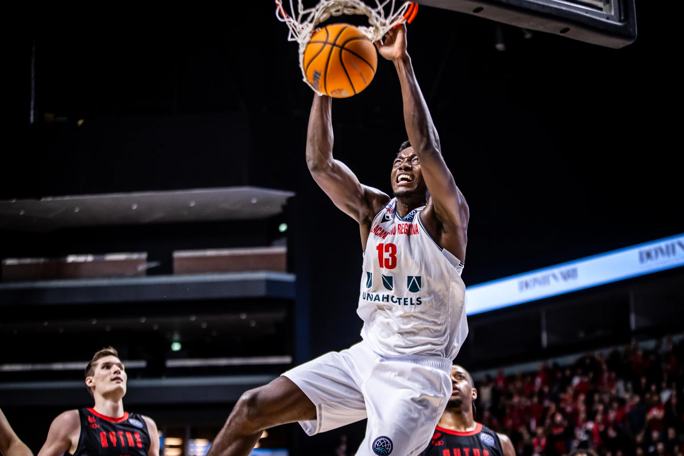 Besson, Makoundou, Bouteille et Gombauld cartonnent, Tillie prend ...