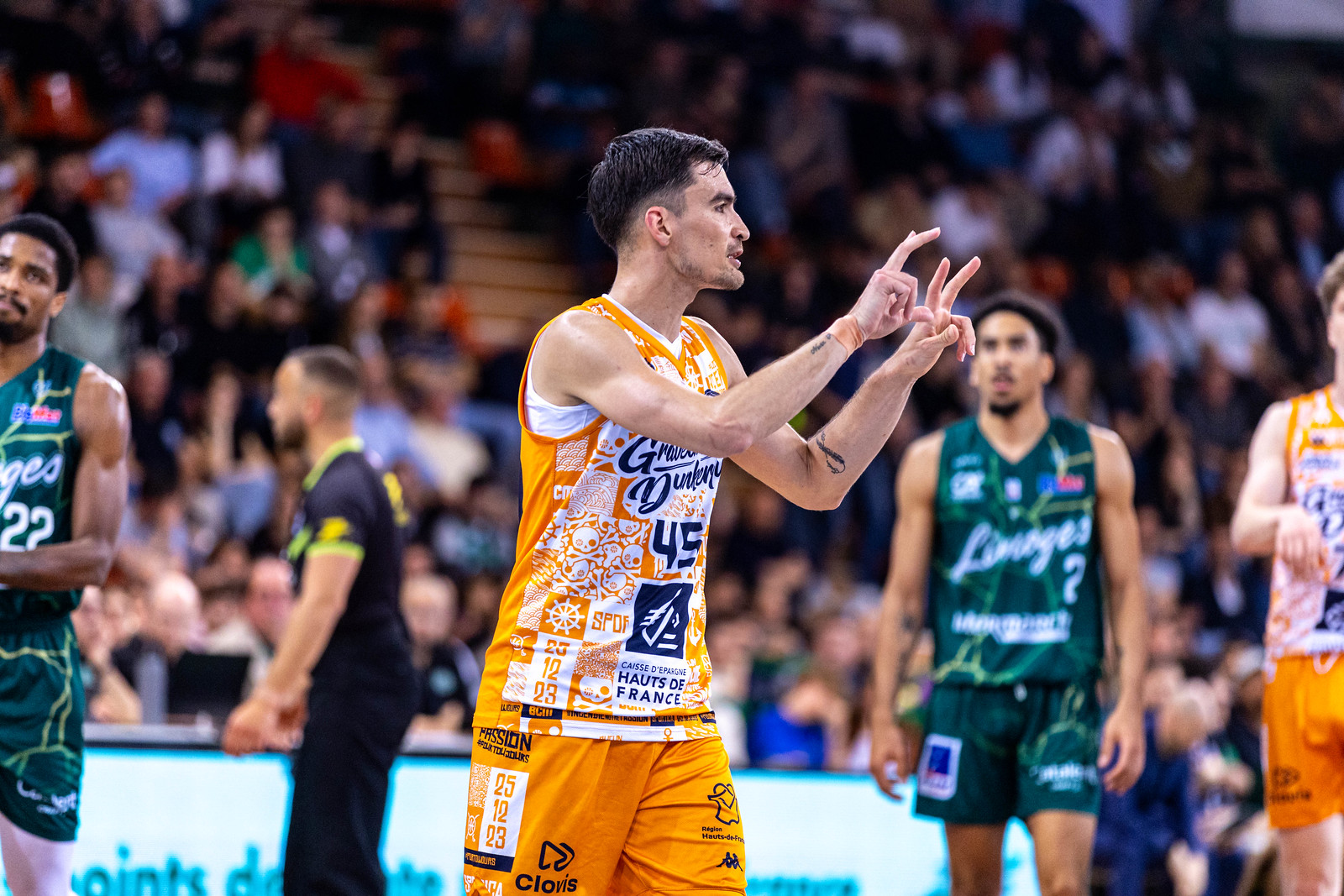 Thomas Cornely officially signs three-year deal with Elan Béarnais - BeBasket