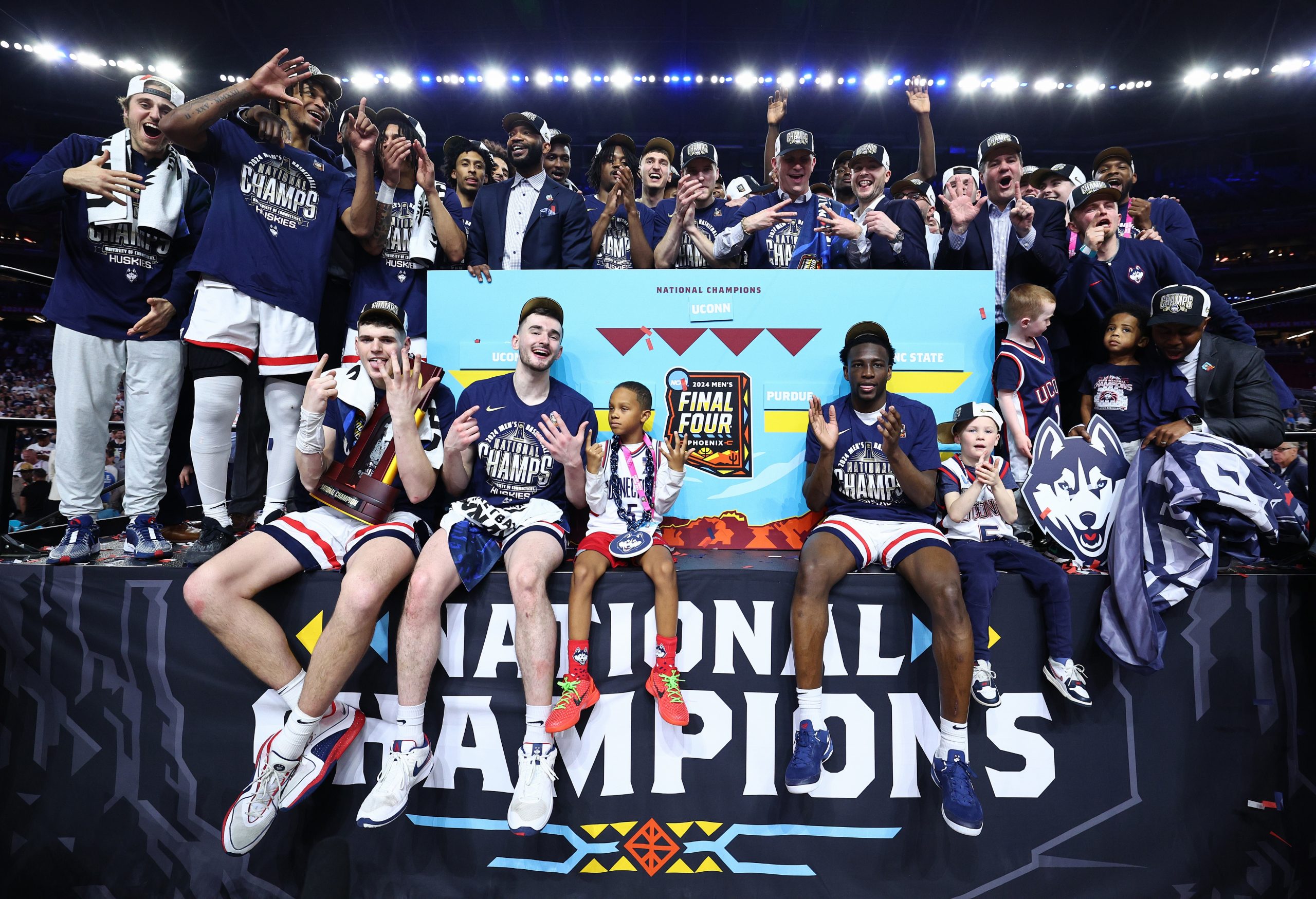 UConn conserve son titre de champion NCAA - BeBasket