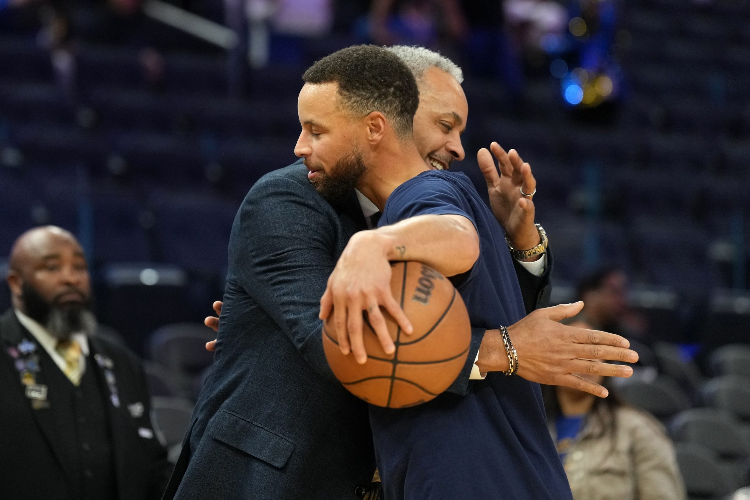 Dell Curry to Have His Jersey Retired by the Hornets on March 19 - BeBasket
