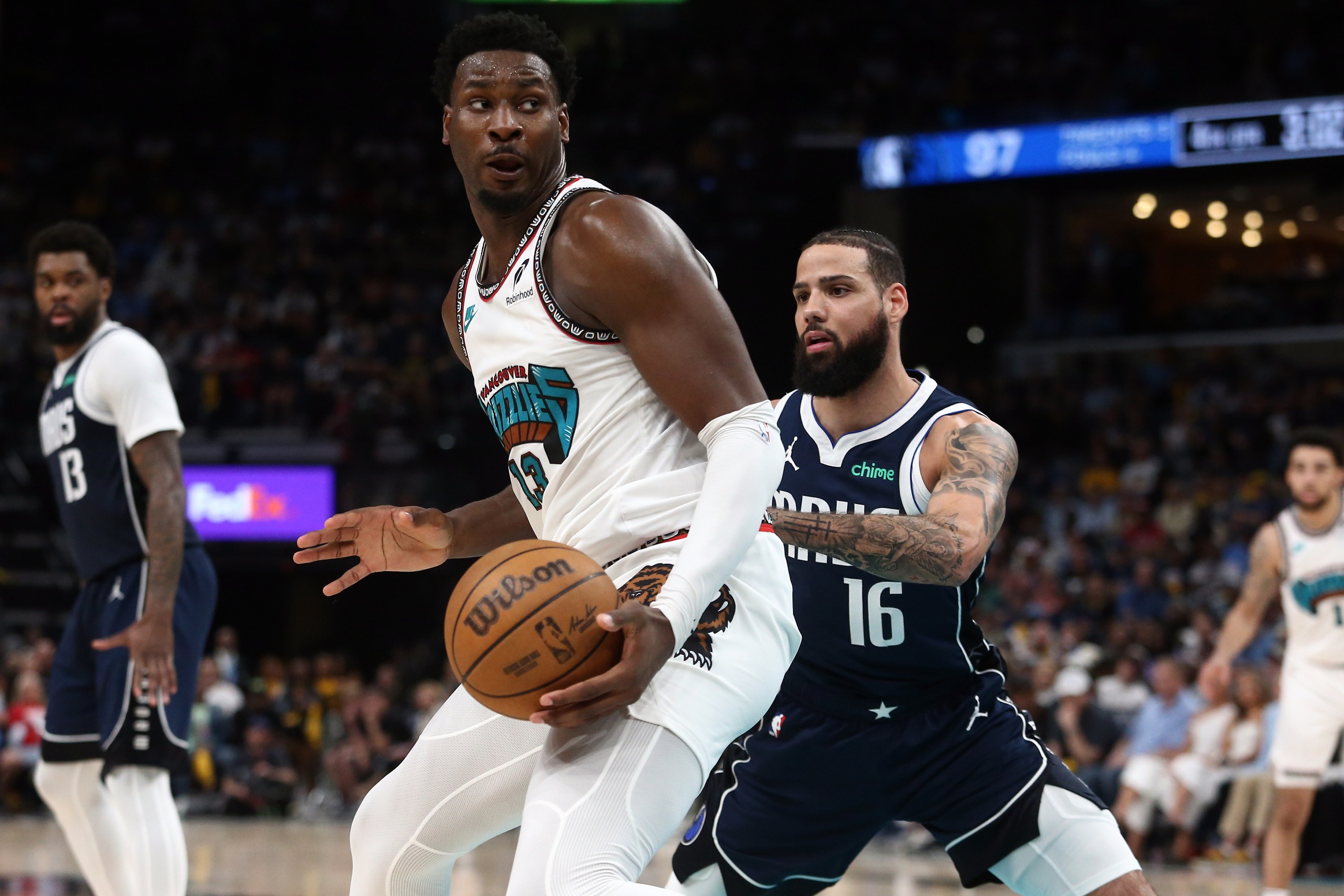 NBA : Jaren Jackson Jr. rend hommage à son père avec le numéro 8 et se ...