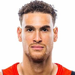 Dwight Powell, fiche joueur, son actualité, ses stats - BeBasket